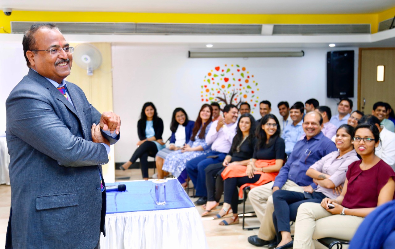 TAPAN SINGHEL MANAGING DIRECTOR & CEO, BAJAJ ALLIANZ GENERAL INSURANCE ...